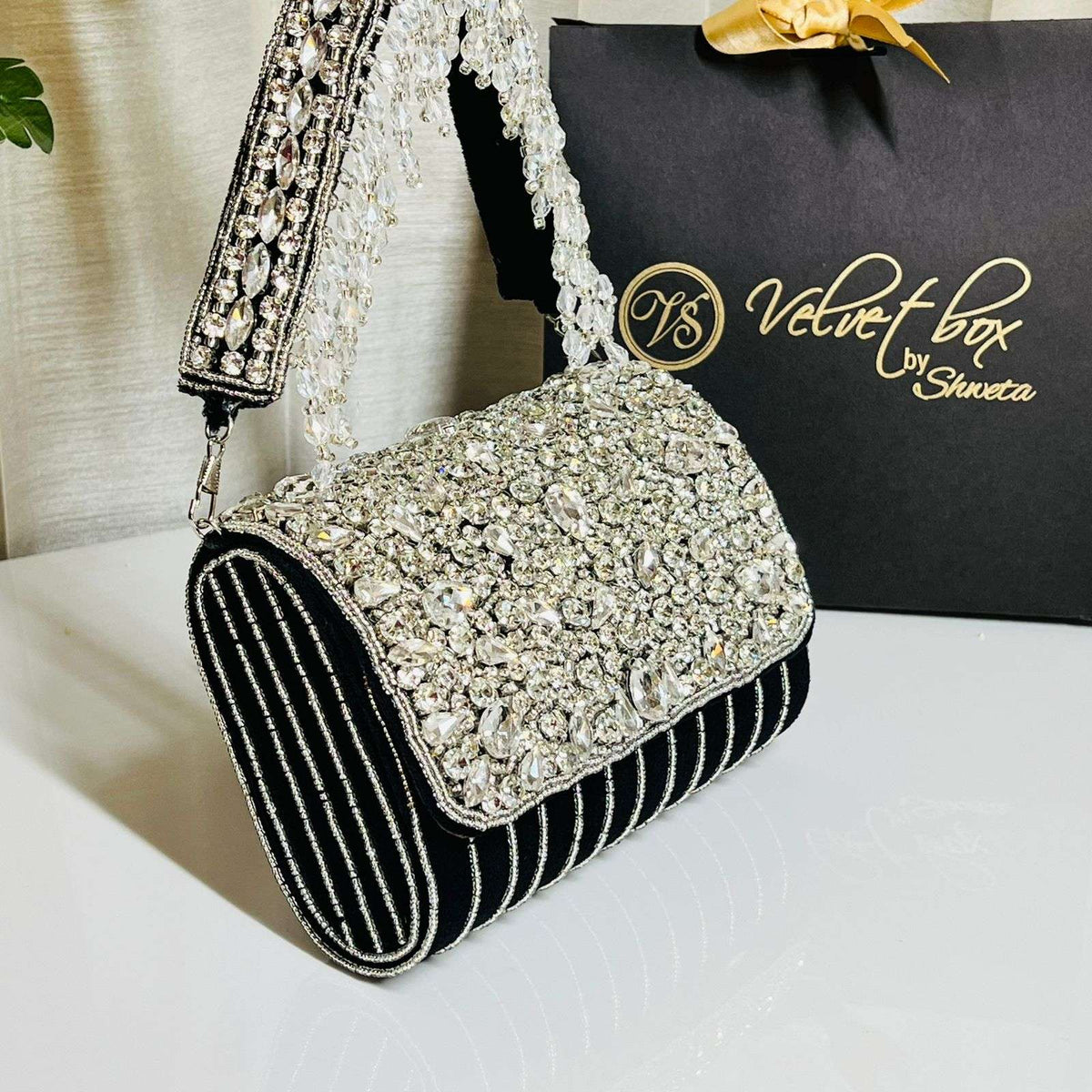 Vs crystal stone bag black